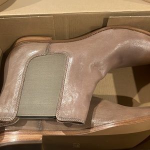 Frye | Shoes | Frye Anna Chelsea Boots | Poshmark